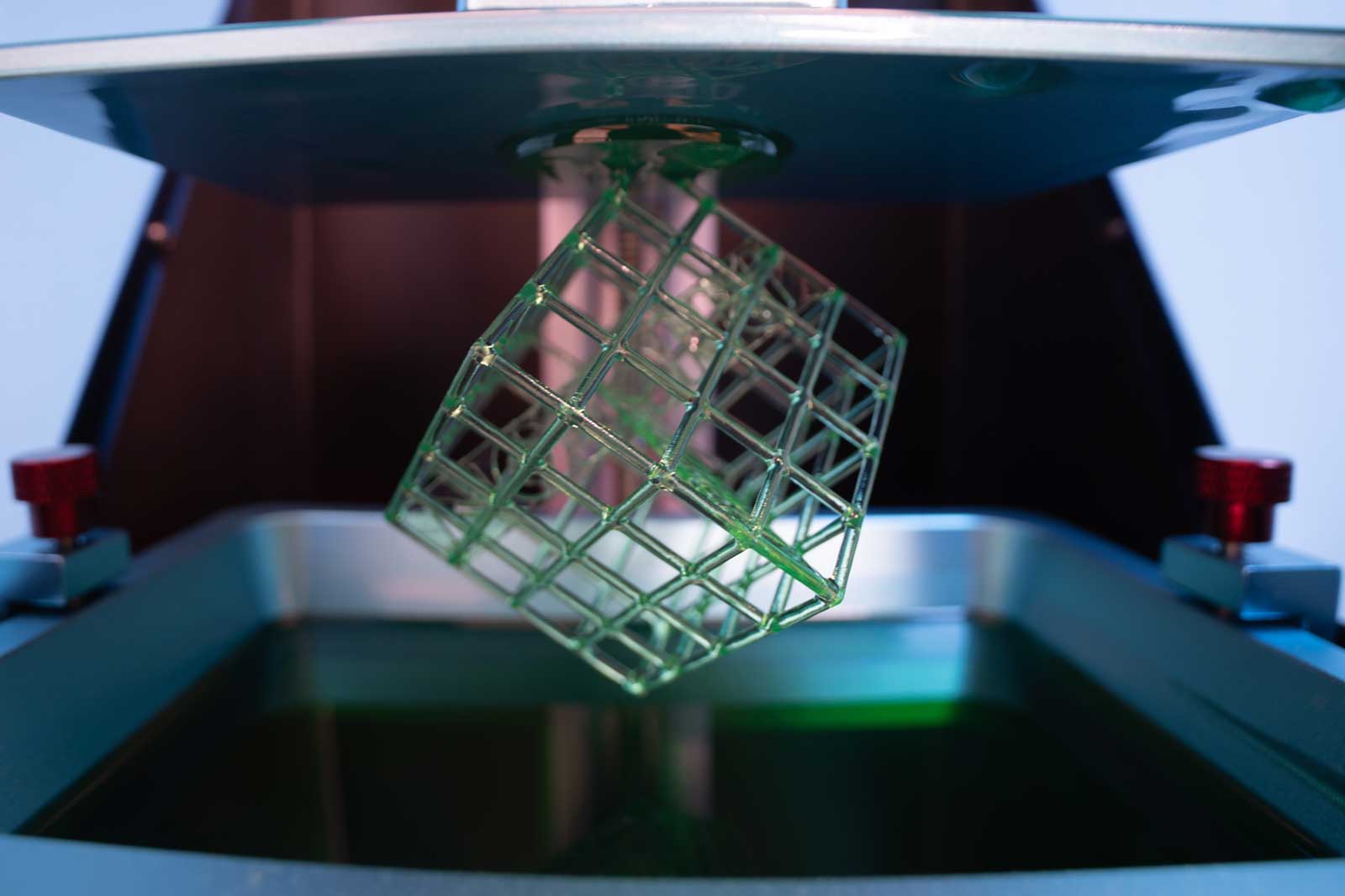 Digital Light Processing (DLP) : Produire ses pièces 3D en Série Facilement